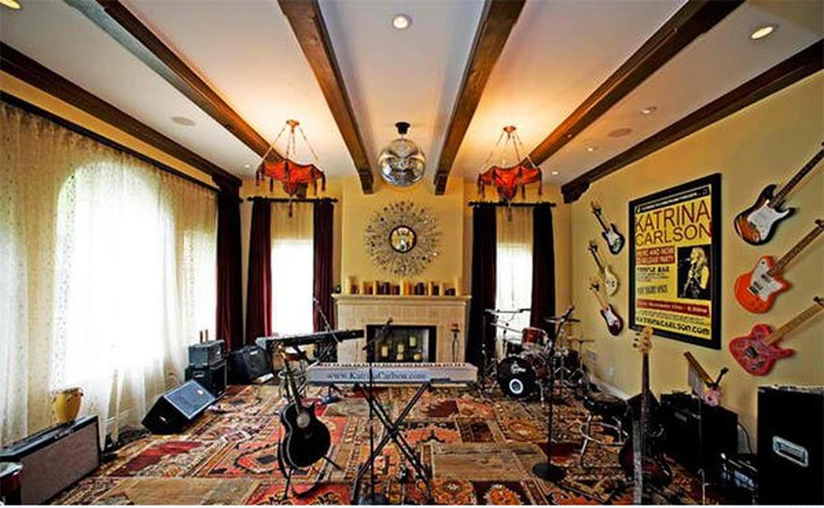 15 Creative Design Ideas for Music Rooms and Home Studios - Archeworks