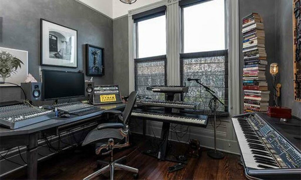 15 Creative Design Ideas for Music Rooms and Home Studios - Archeworks