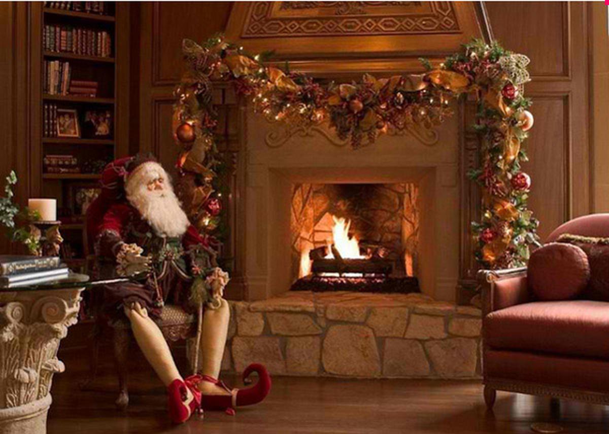 15 Beautiful Fireplace Designs for Christmas Cheer - Archeworks
