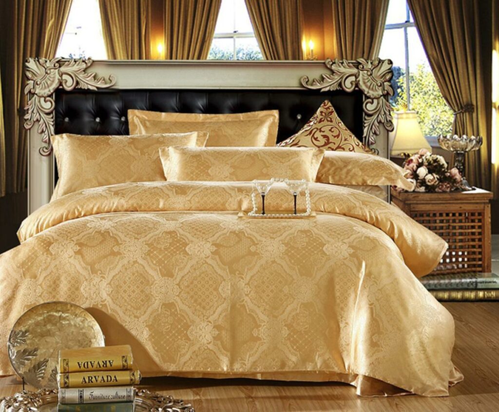 20 Elegant Golden Bed Linen Ideas for Bedrooms - Archeworks