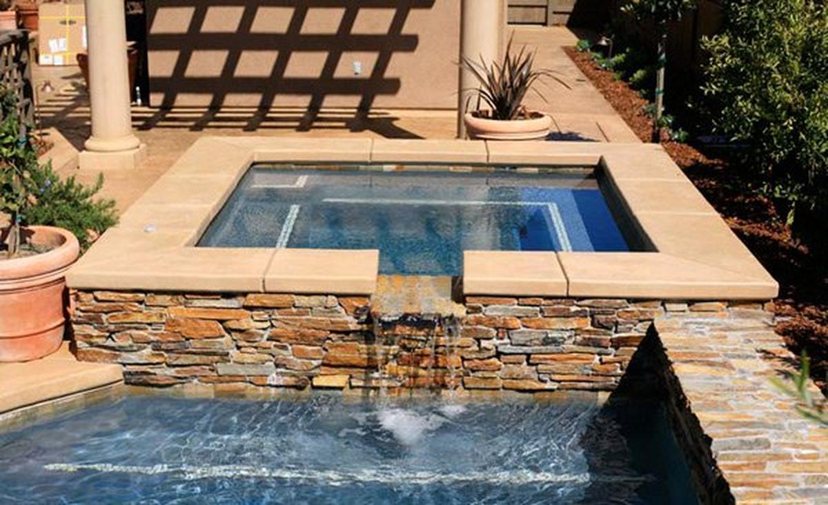 15 Fabulous Ideas for Swimming Pools with Spas - Archeworks
