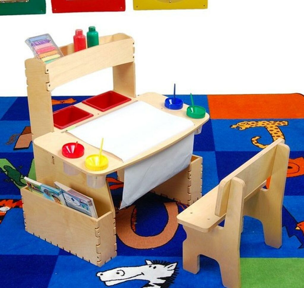 15 Creative Tables and Desks for Young Artists - Archeworks
