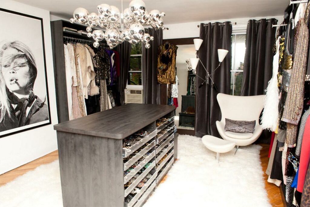 25 Ideal Contemporary Walk-in Closet Designs - Archeworks