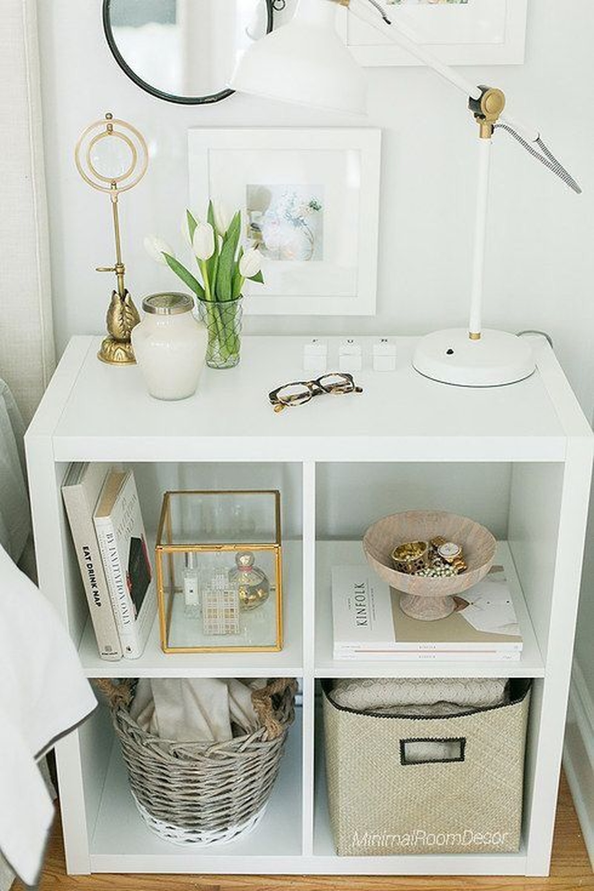 15 Charming Vanity Ideas to Glam Up Your Small Bedroom - Archeworks