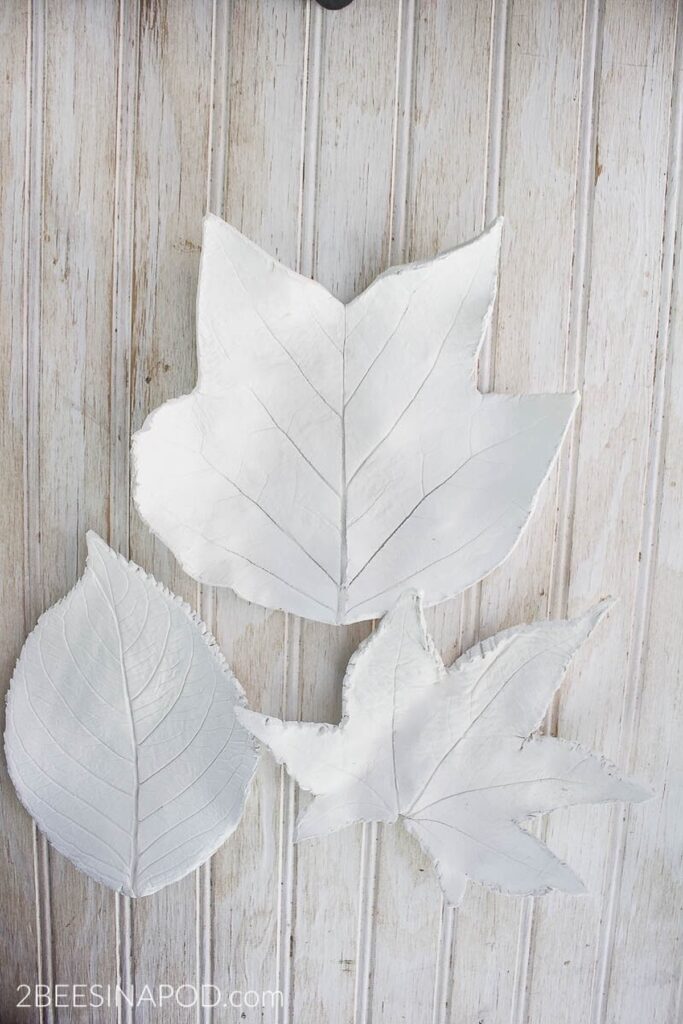 23 Leaf Art Projects That Capture Nature’s Beauty - Archeworks