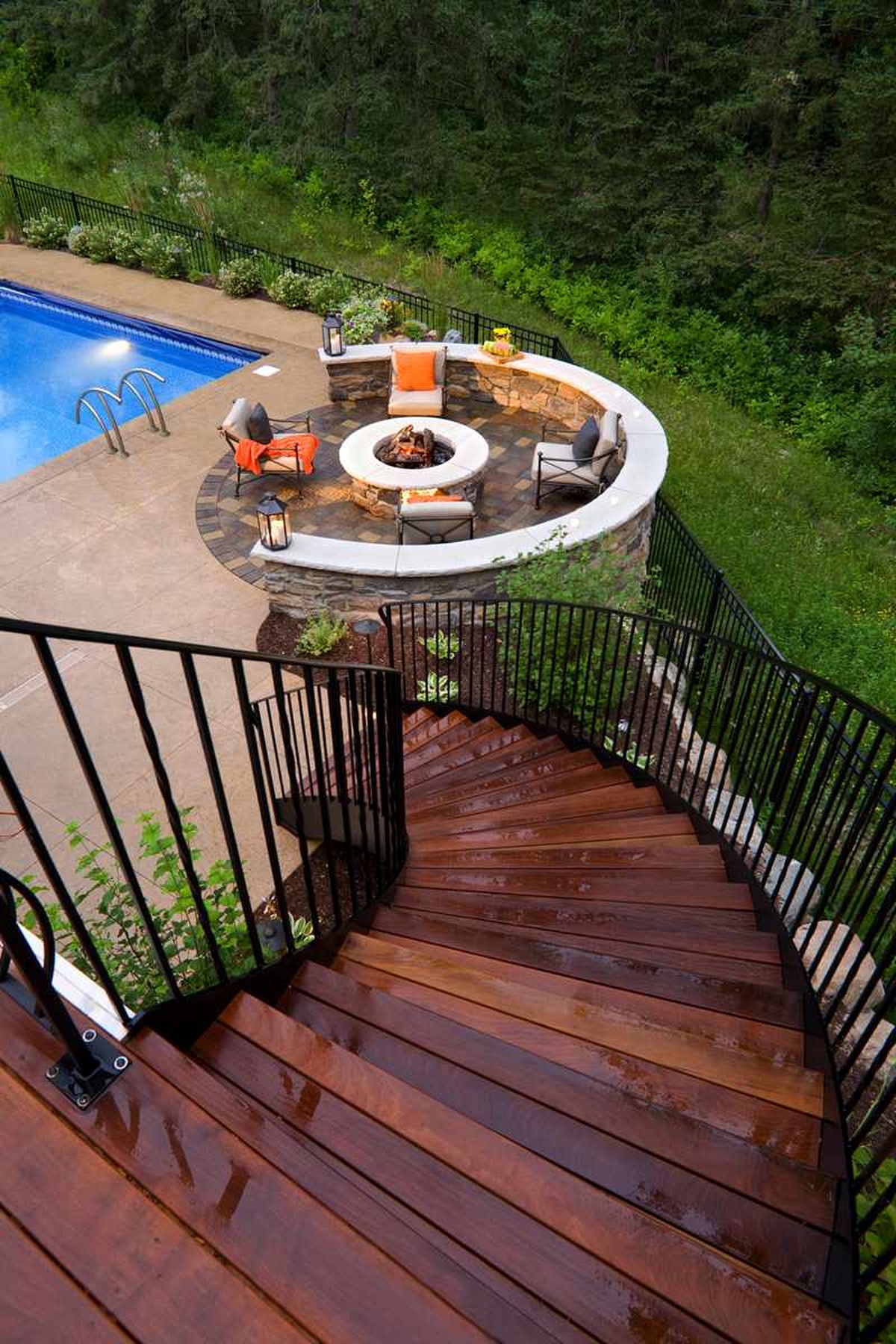 9 Essential Fire Pit Design Tips for a Cozy, Safe Backyard Haven ...