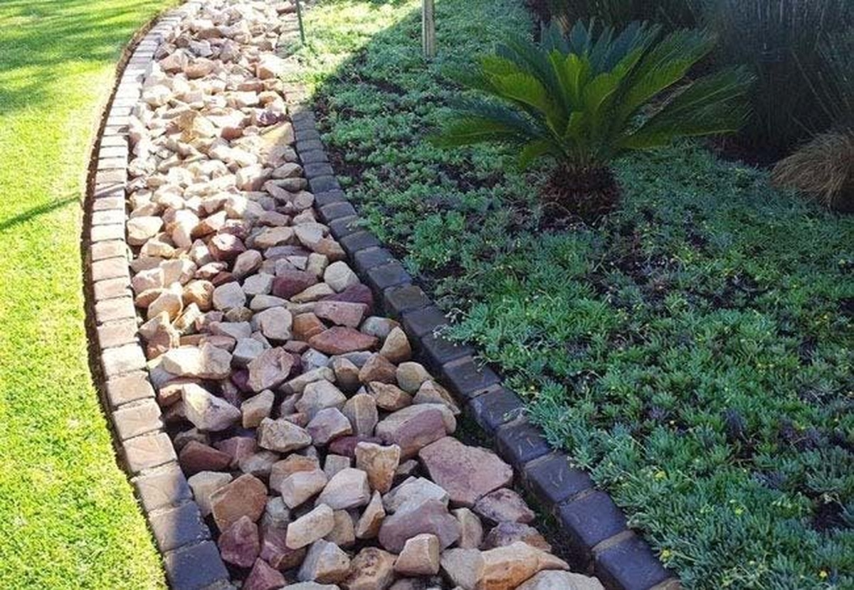 21 Front Yard Drainage Solutions That Really Work - Archeworks