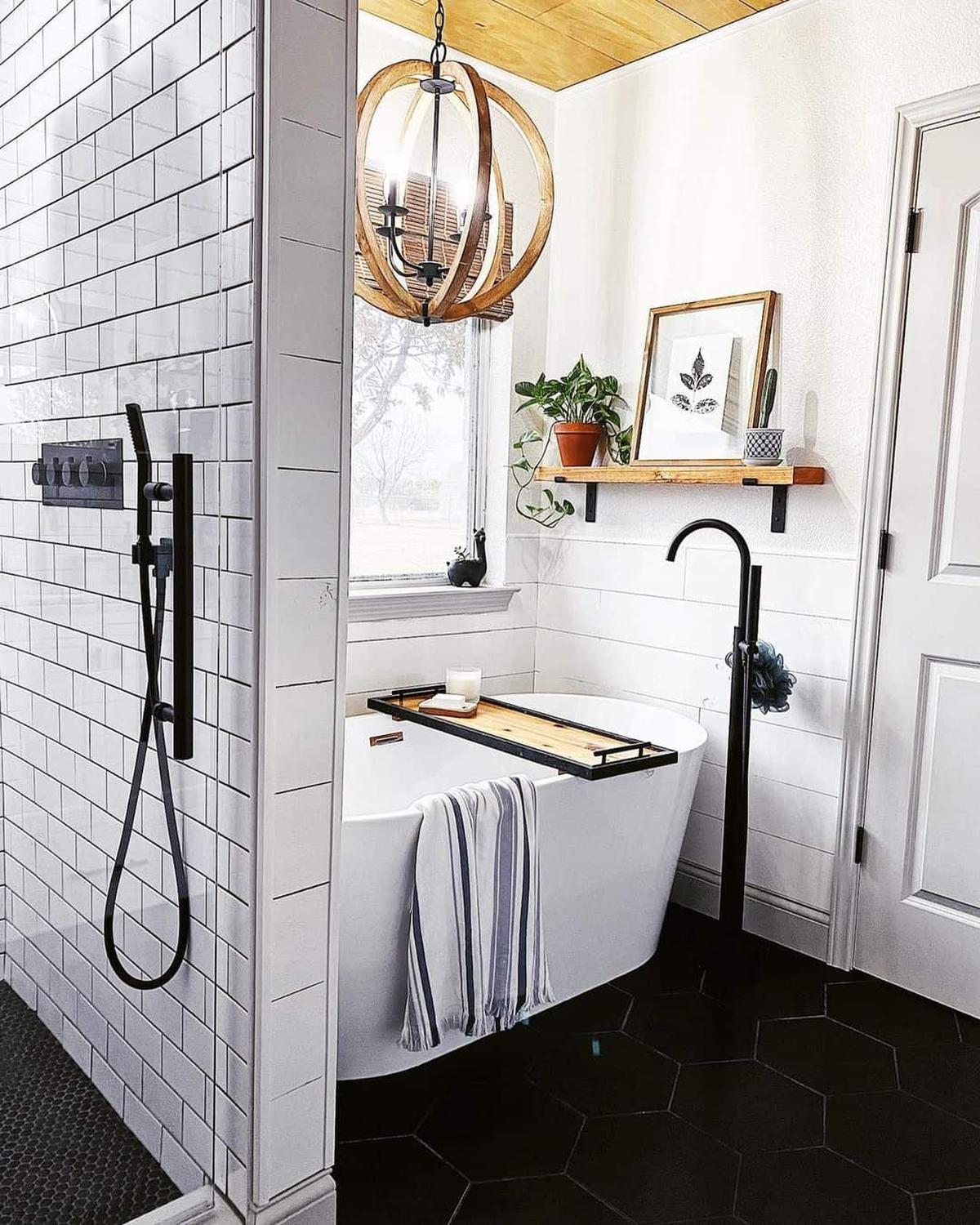 12 Sharp Black Bathroom Tile Designs That Pop - Archeworks