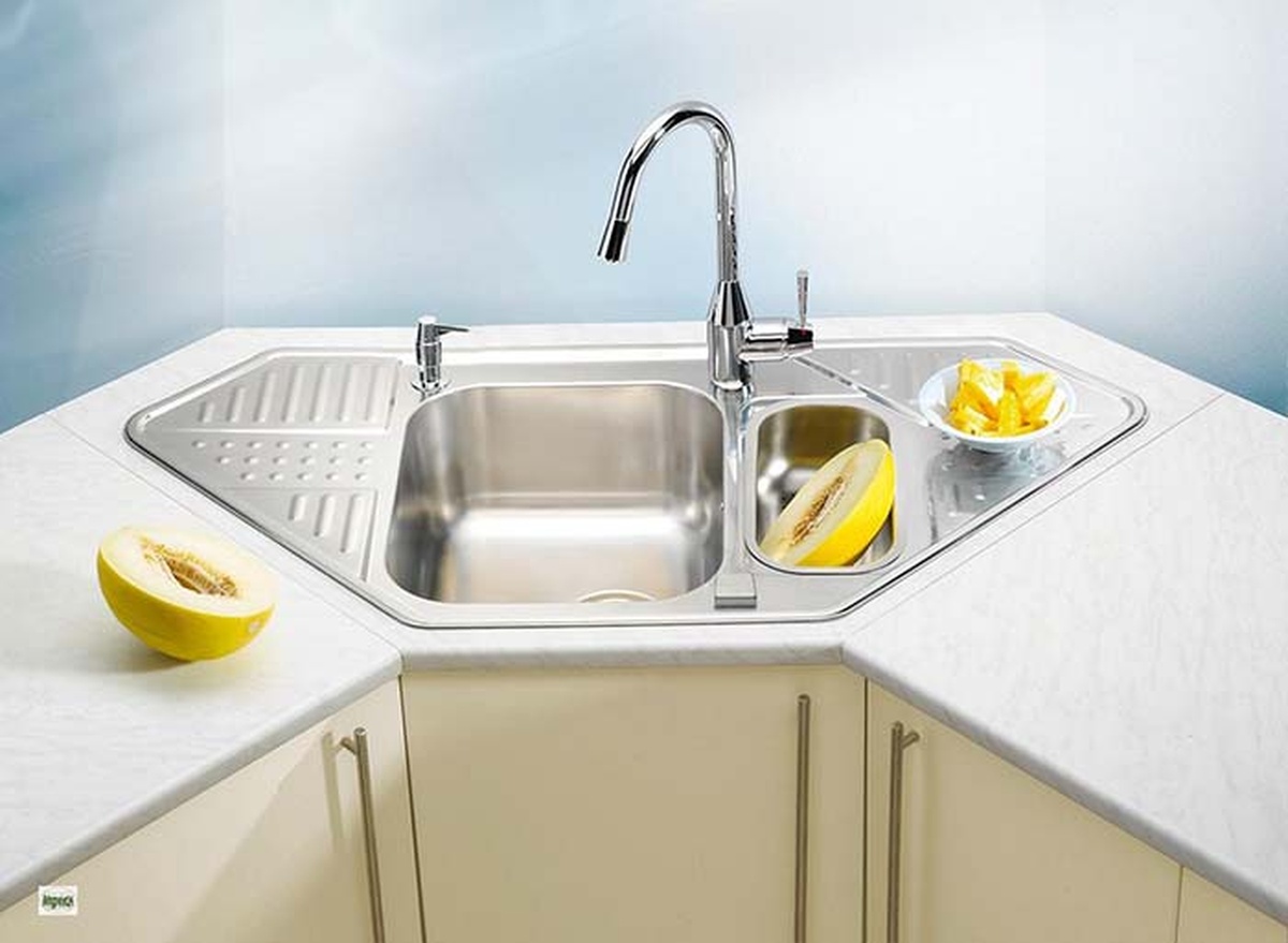 20 Brilliant Corner Kitchen Sink Ideas for Smart Space Use - Archeworks