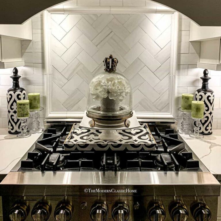 33 Eye-Catching Backsplash Behind Stove Designs to Elevate Kitchens ...