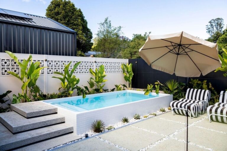20 Gorgeous Landscaping Ideas to Elevate Your Above-Ground Pool ...
