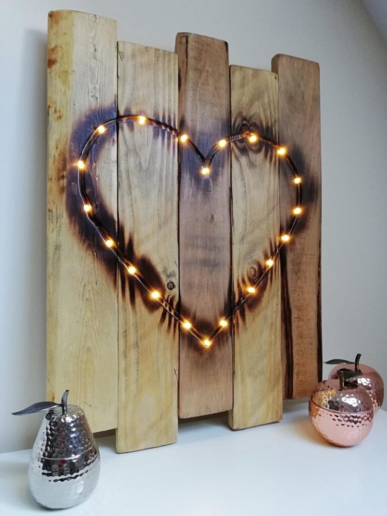 33 Charming Rustic Wood Heart Crafts You'll A - Archeworks