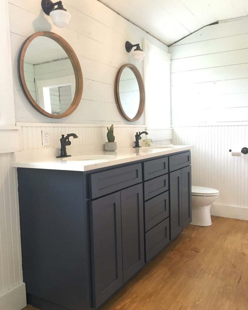 31 Charming Farmhouse Master Bathrooms You'll Fall in Love With ...