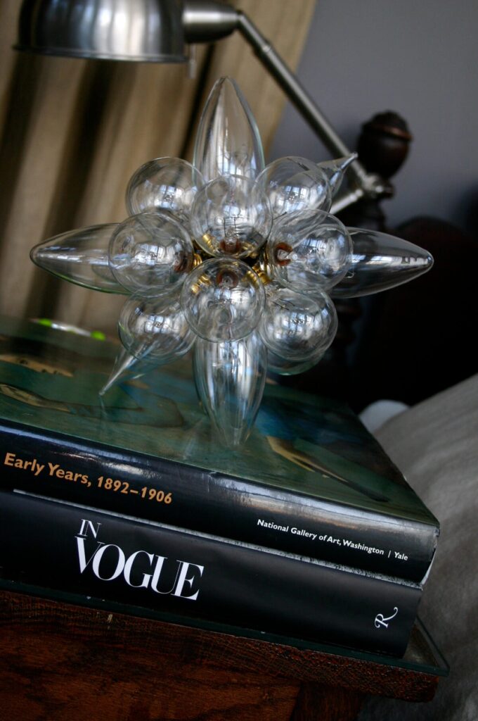 18 Light Bulb Upcycle Projects That Spark Creative Magic - Archeworks