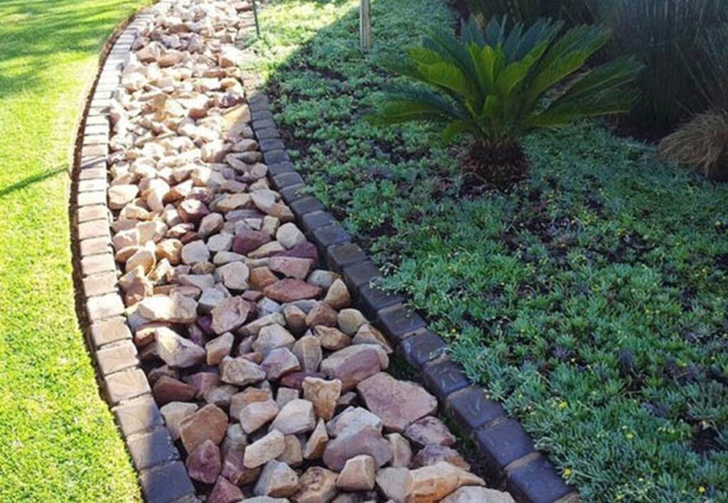 25 Charming Rock and Pebble Garden Edging Ideas You'll Love - Archeworks