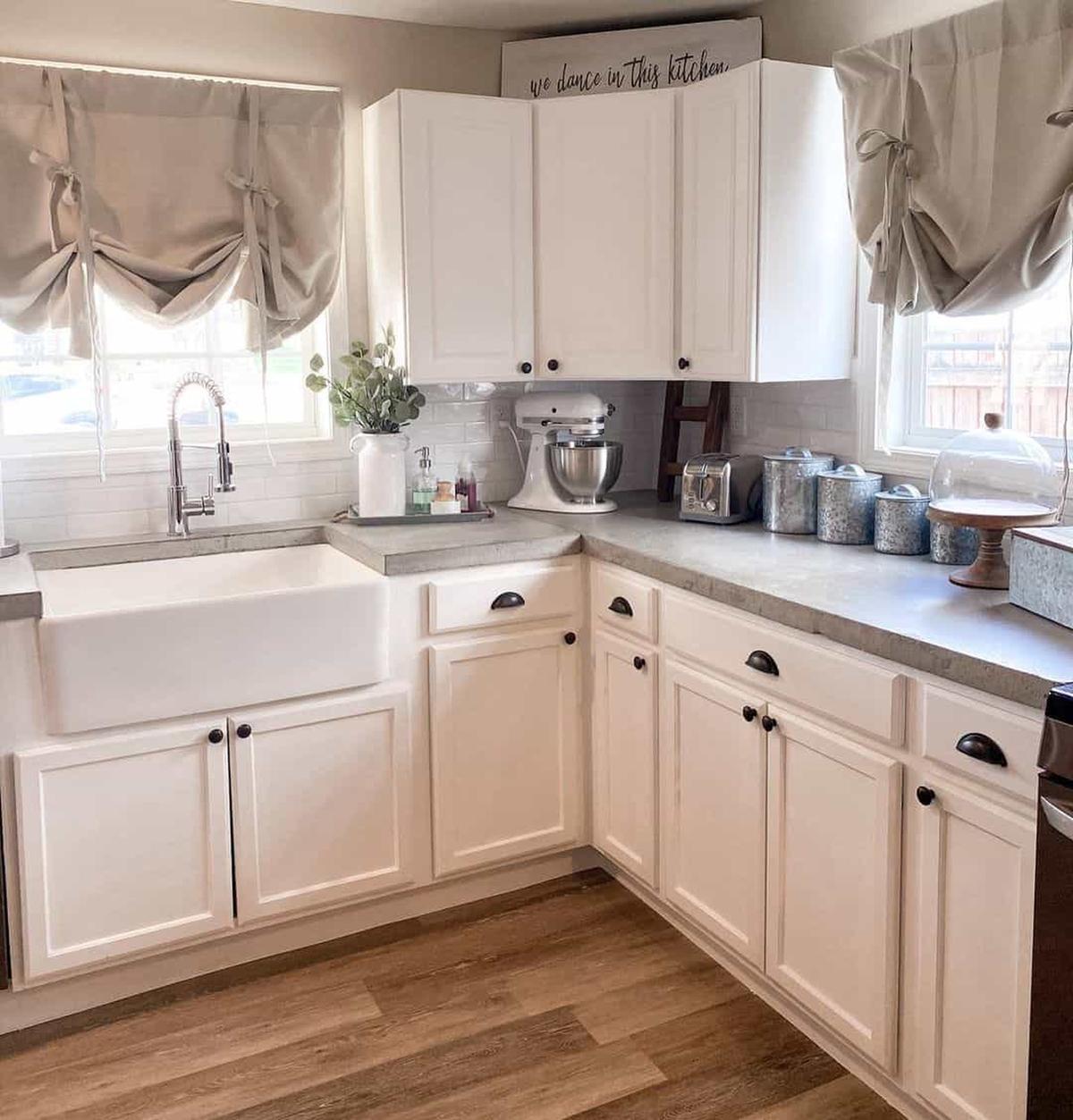 19 Charming Window Valance Styles to Refresh Your Home - Archeworks