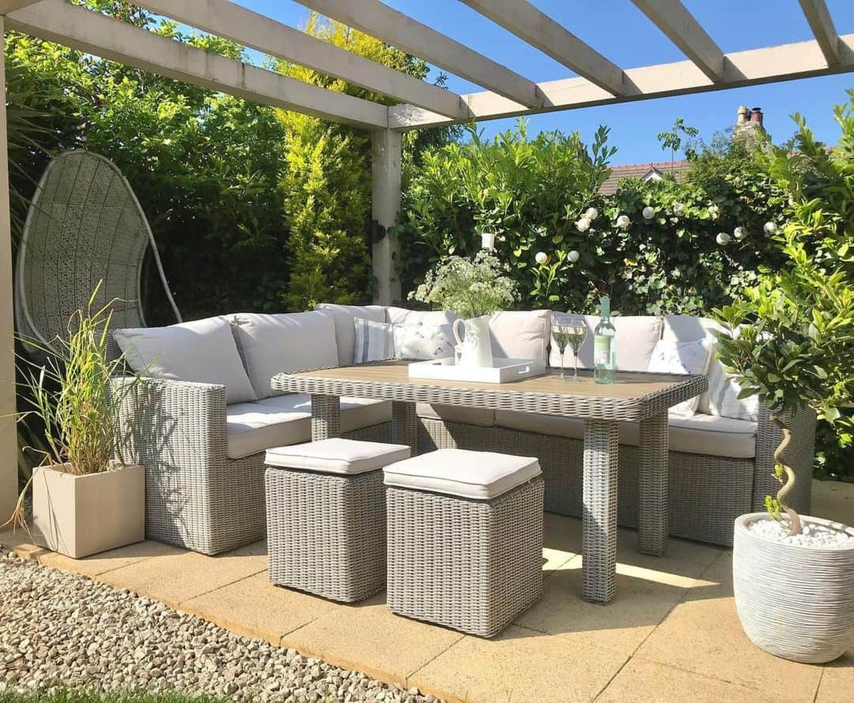 15 Breathtaking Pergola Designs Made for Outdoor Escapes - Archeworks