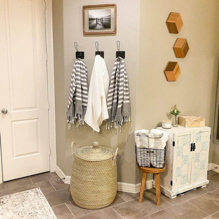 30 Fresh Towel Storage Ideas for Bathrooms You'll Love Today - Archeworks