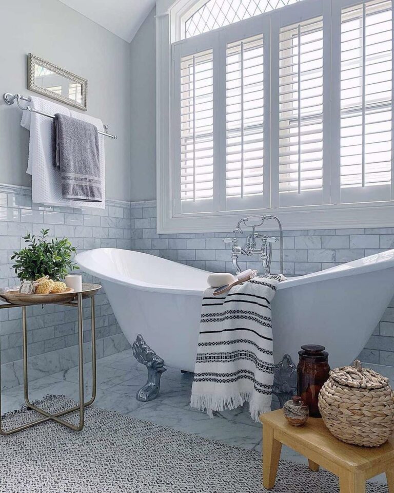 24 Brilliant Blue Bathroom Decor Ideas to Enliven Your Space - Archeworks