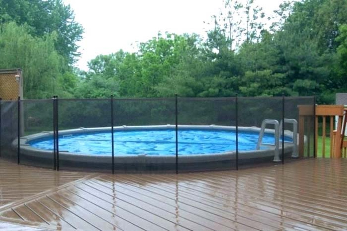 16 Stunning Above Ground Pool Fence Ideas for Safe Swimming - Archeworks