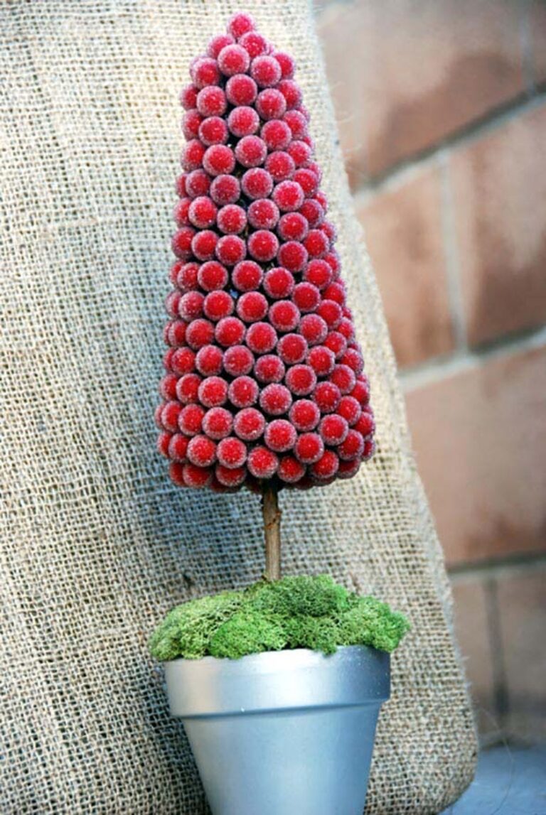 28 DIY Mini Christmas Tree Ideas to Spark Festive Joy - Archeworks