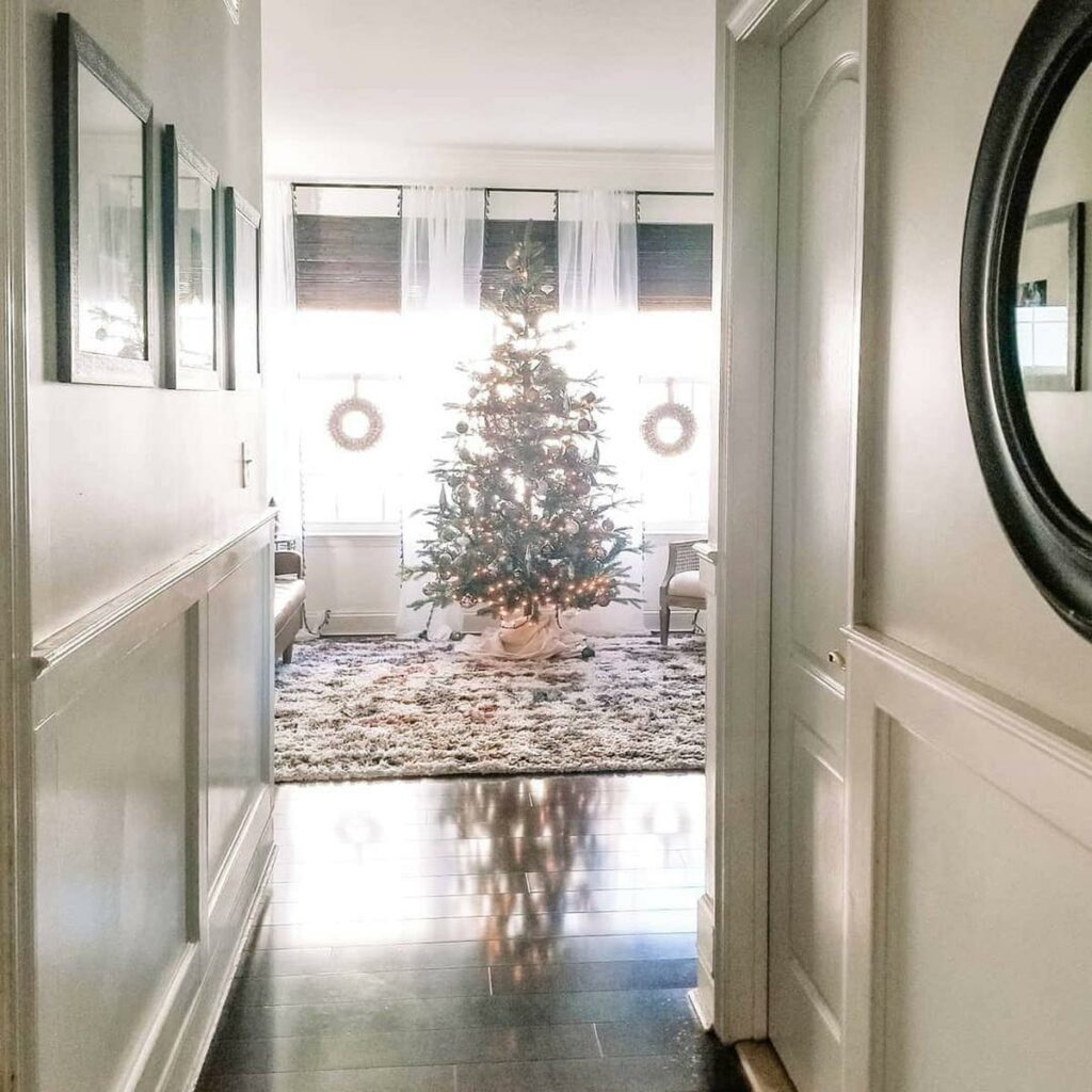 24 Hallway Wainscoting Ideas to Refresh Your Corridor - Archeworks