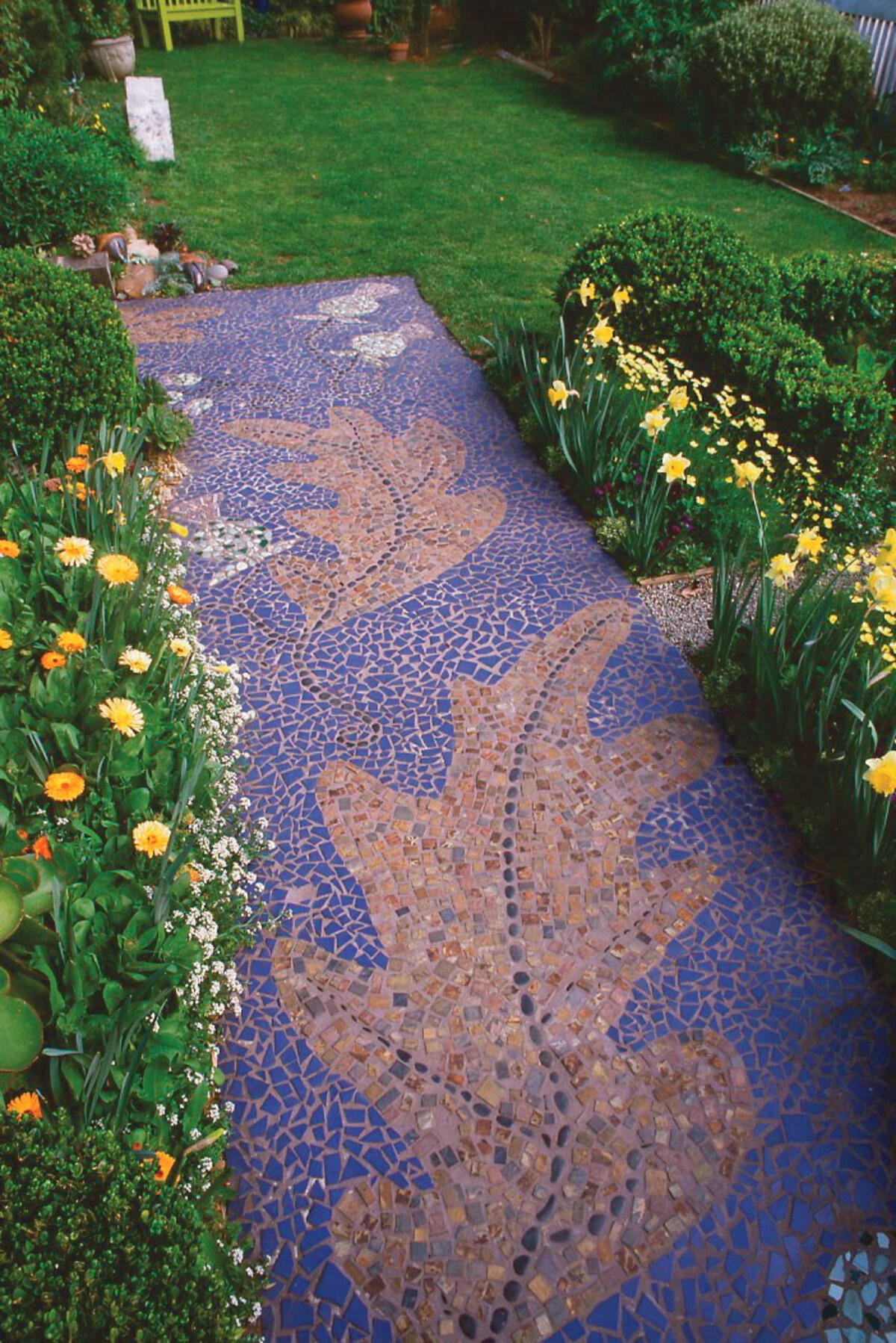 18 Stunning Mosaic Walkway Ideas to Transform Your Garden Path - Archeworks