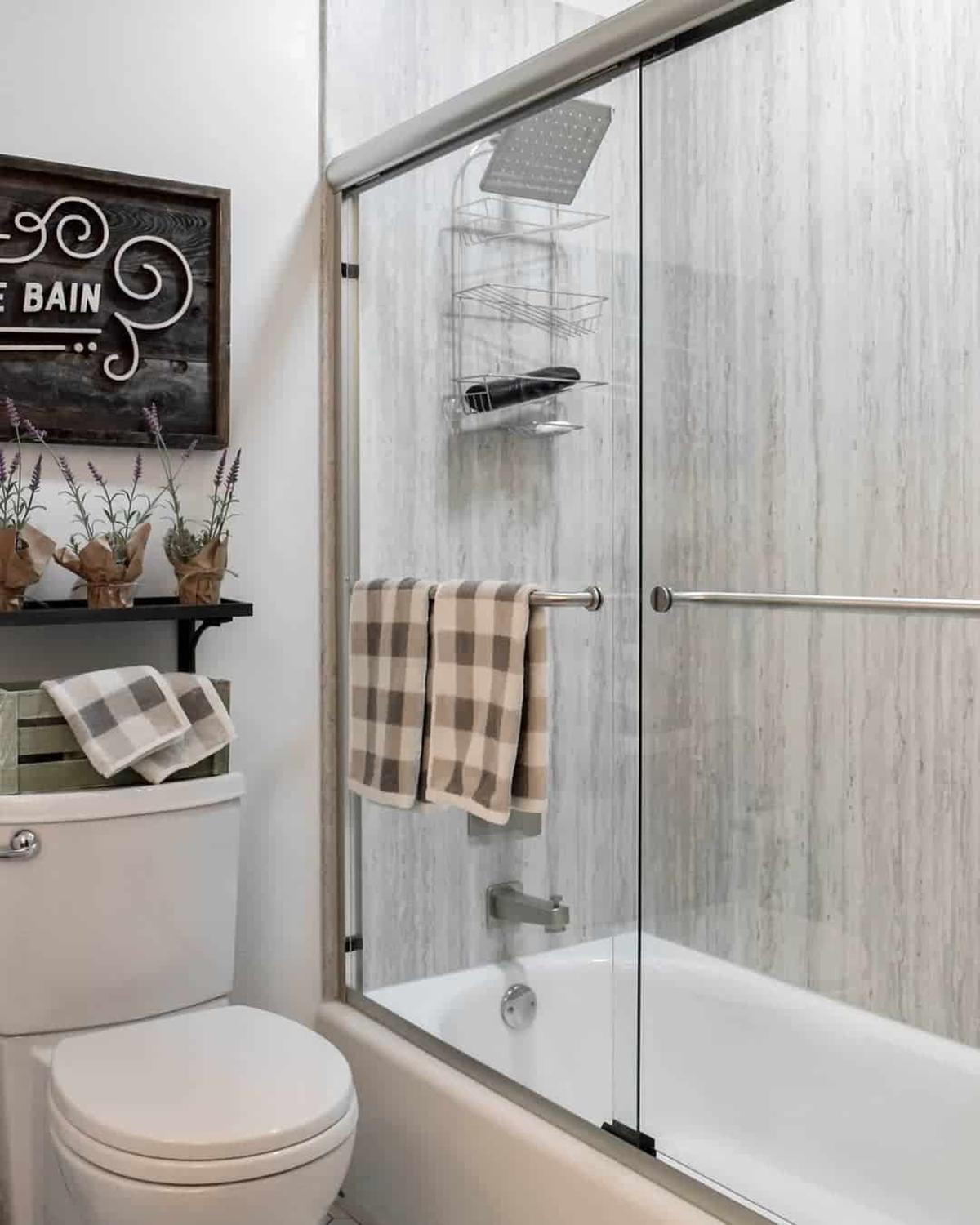 15 Stunning Modern Tub Shower Combo Ideas for Your Dream Bath - Archeworks