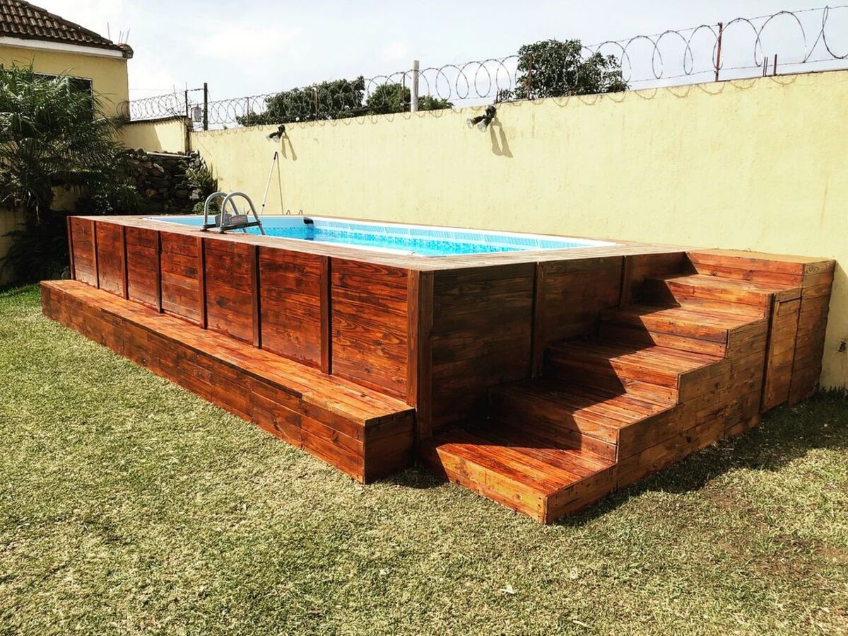 15 Stunning Wooden Pool Decks to Transform Your Backyard - Archeworks