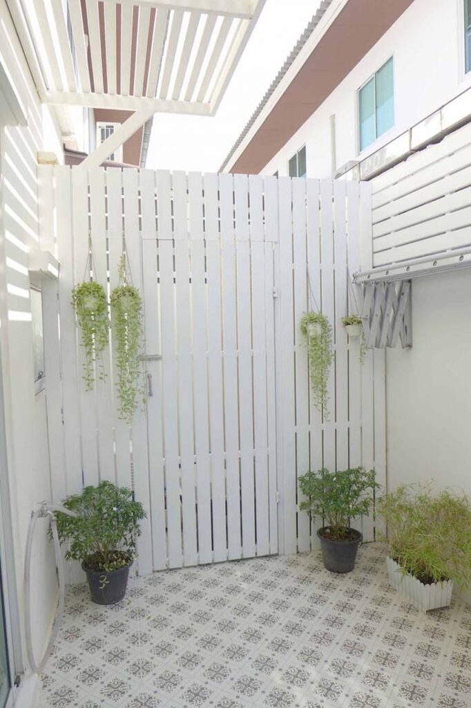 59 Wooden Slat Decor Ideas That Add Natural Warmth - Archeworks