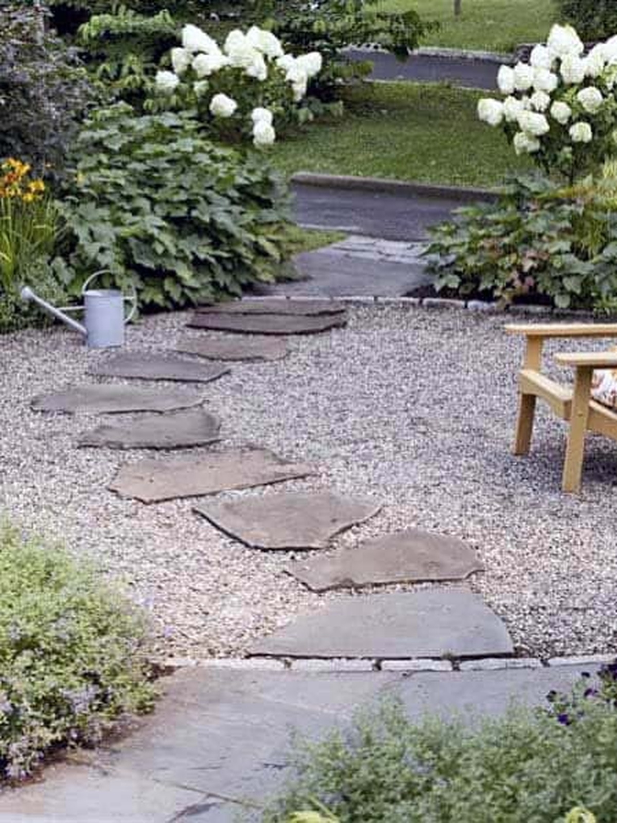 18 Grey Rock Landscape Ideas for a Modern Touch - Archeworks