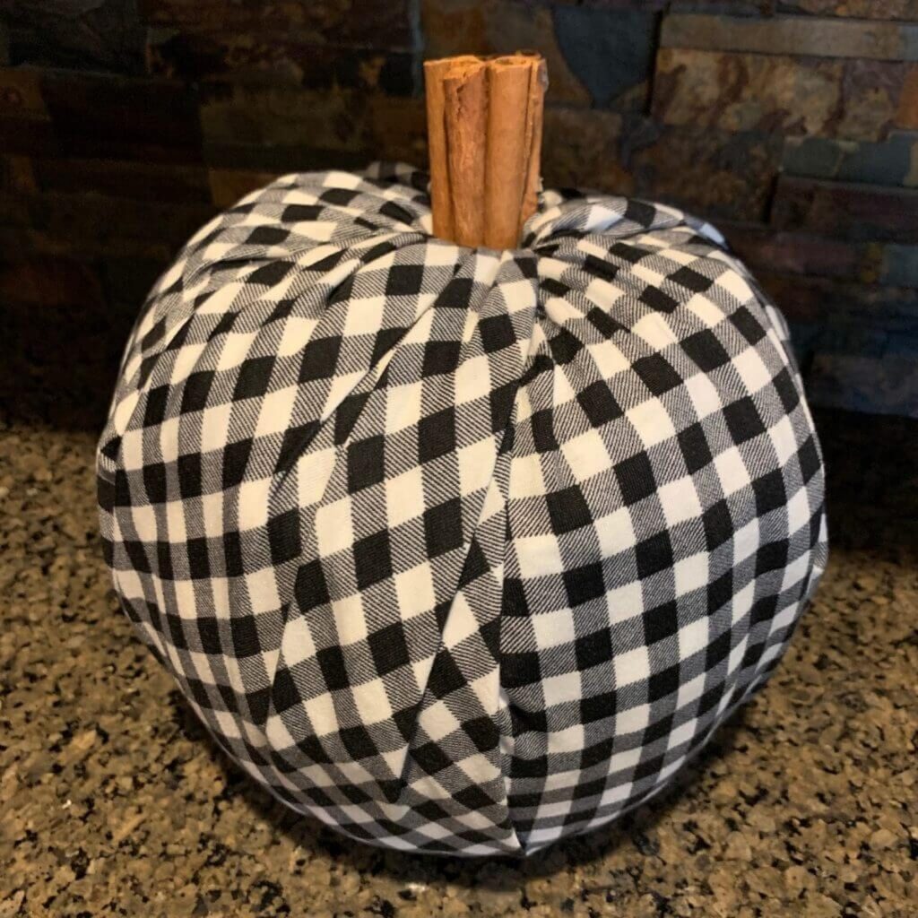 31 Creative Buffalo Check DIY Projects to Brighten Your Season - Archeworks