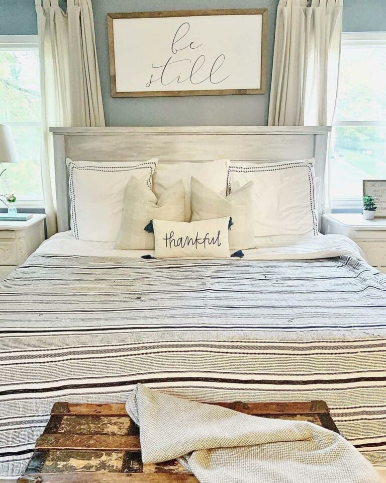 21 Stunning Bed Between Two Windows Ideas You'll Love - Archeworks
