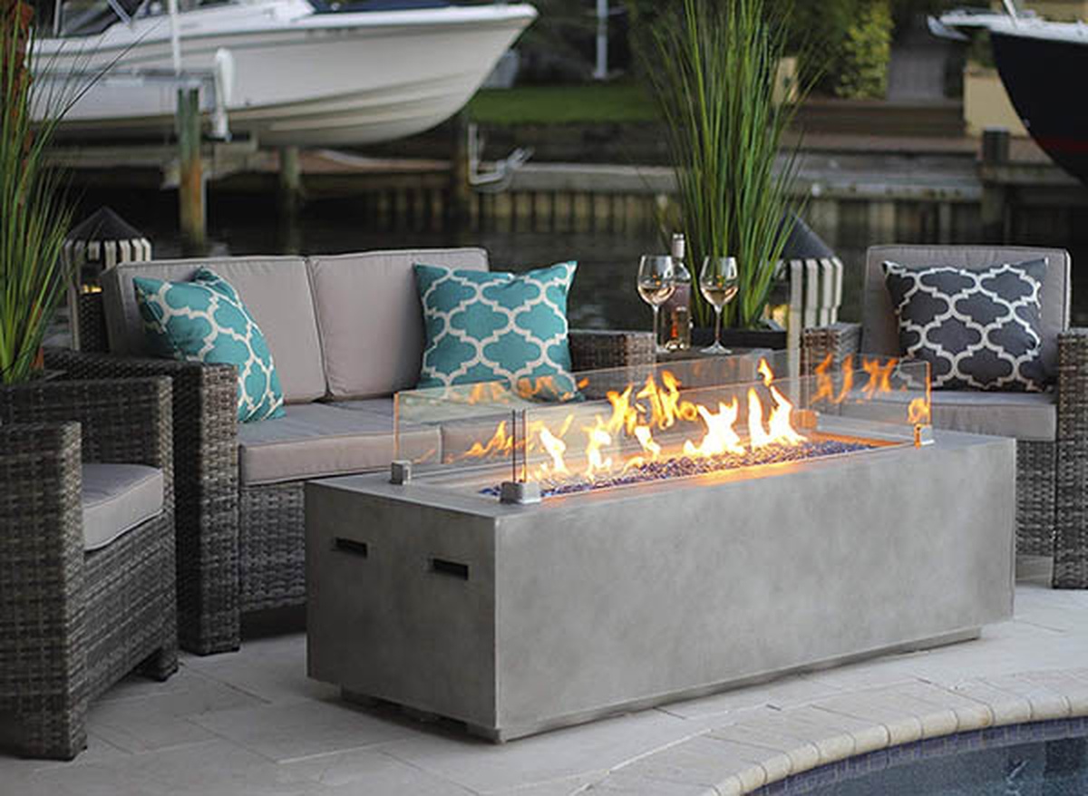 10 Sizzling Gas Fire Pits for Your Dreamy Deck Oasis - Archeworks