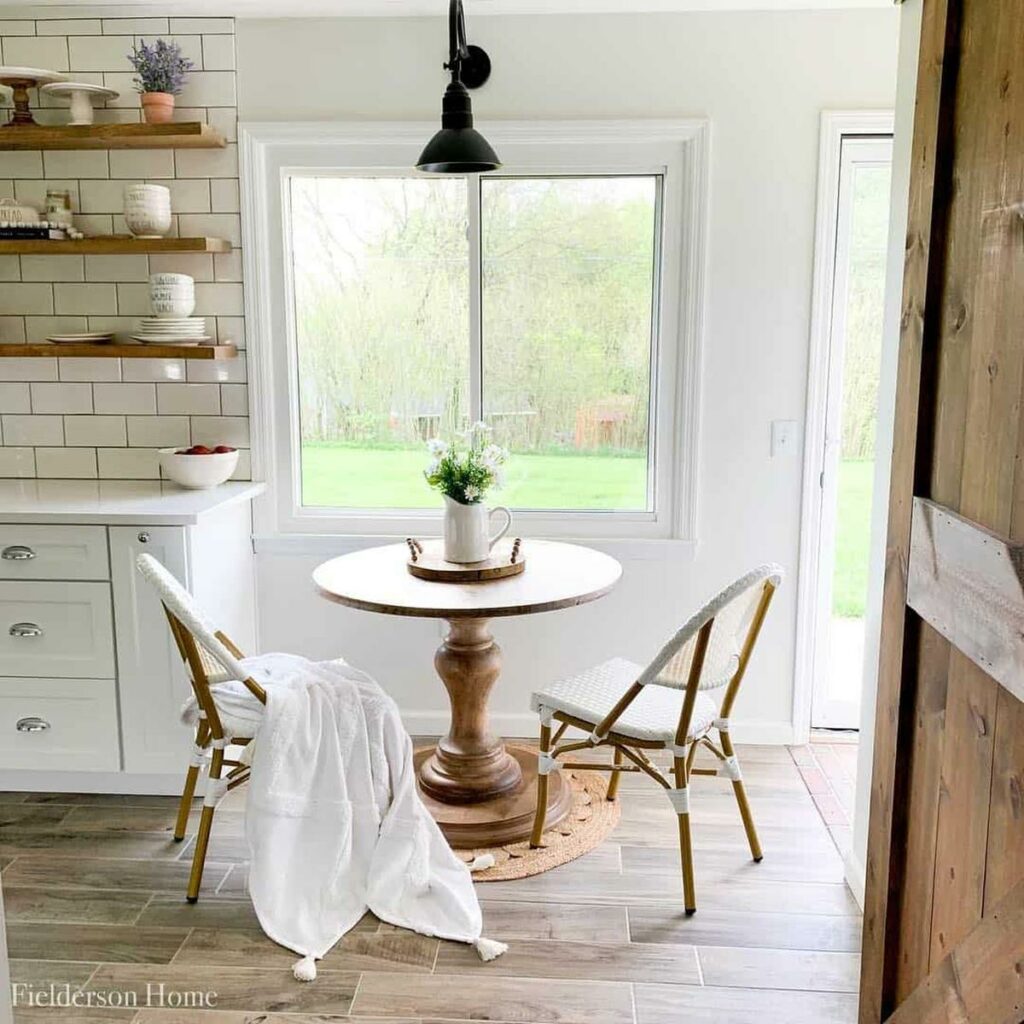 26 Beautiful Farmhouse Breakfast Nook Ideas to Brighten Your Mornings ...