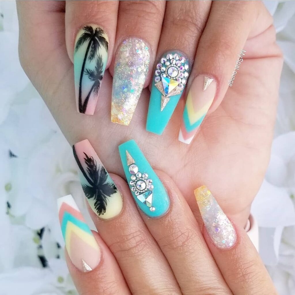 18 Tropical Vacation Nail Designs Perfect for Your Next Getaway ...