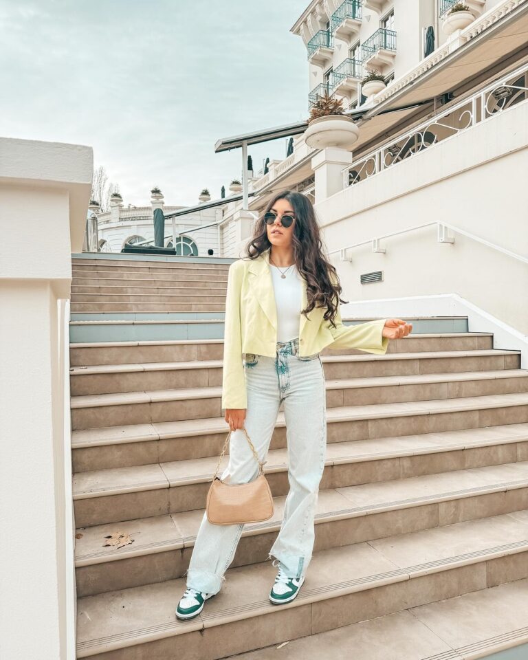 18 Elegant Light Color Outfit Ideas for Any Occasion - Archeworks