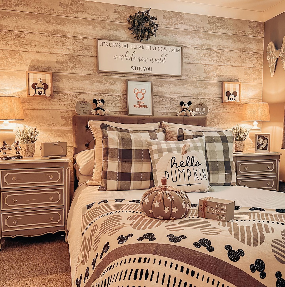 16 Fun Fandom Bedroom Ideas to Show Your Style - Archeworks