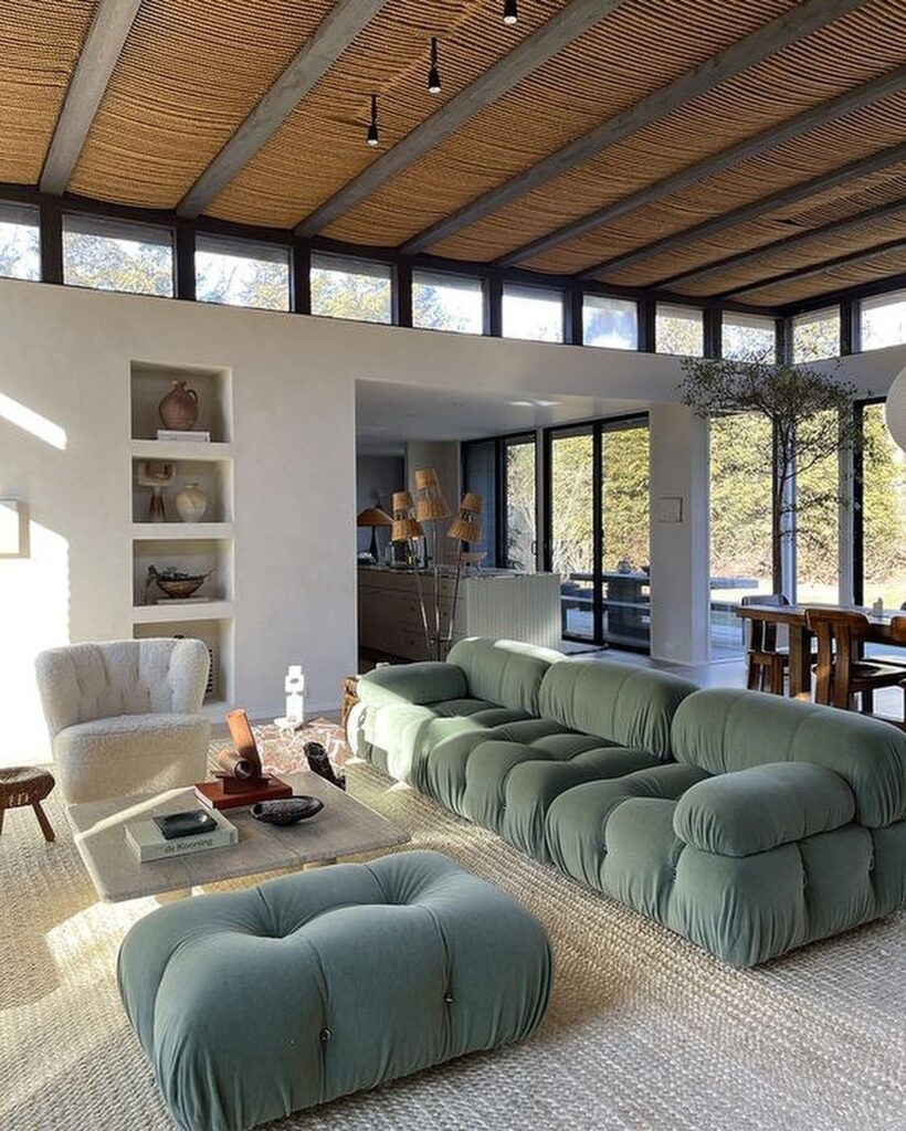 18 Gorgeous Green Couch Ideas for Interiors - Archeworks