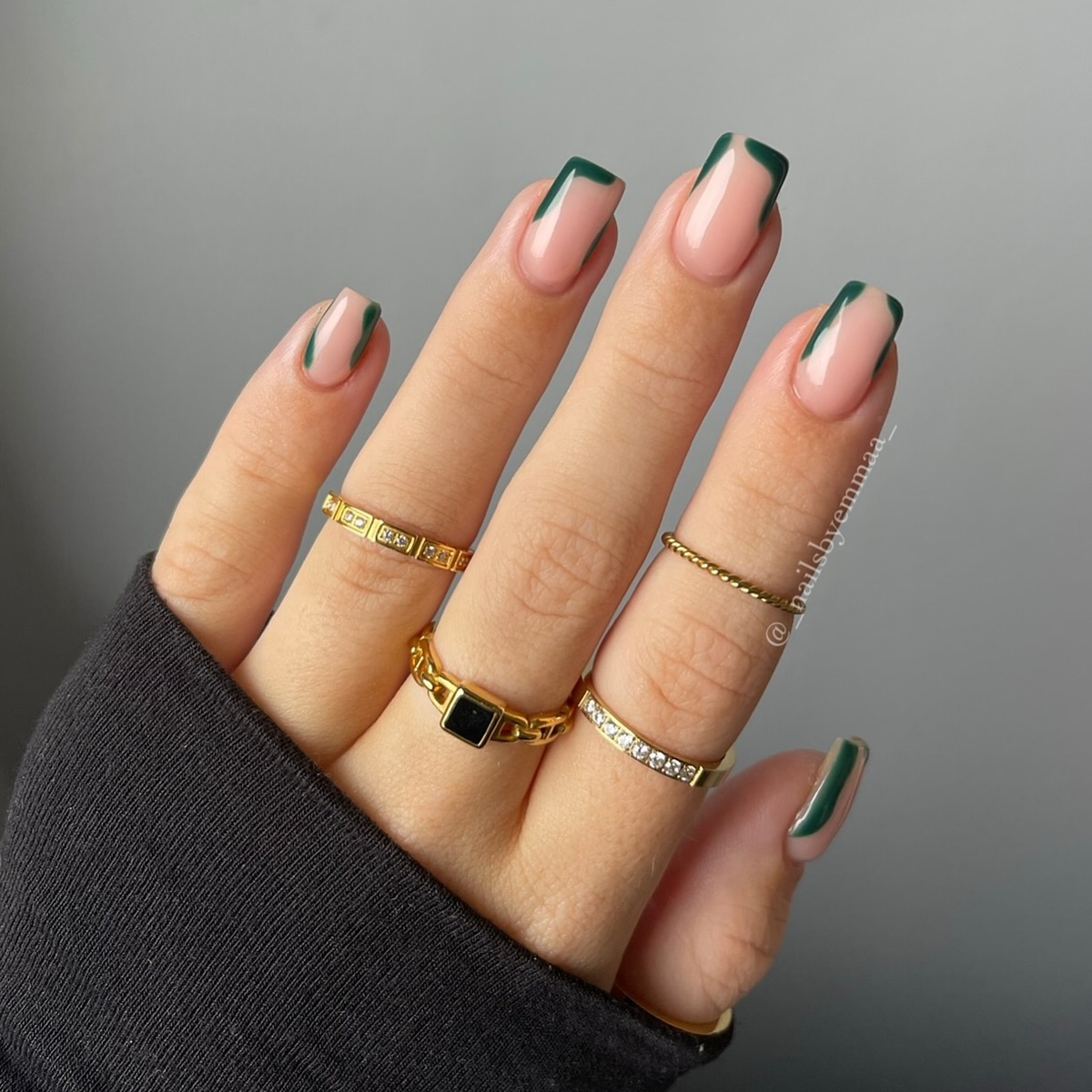 18 Bold Short Square Winter Nail Designs for a Polished Look - Archeworks
