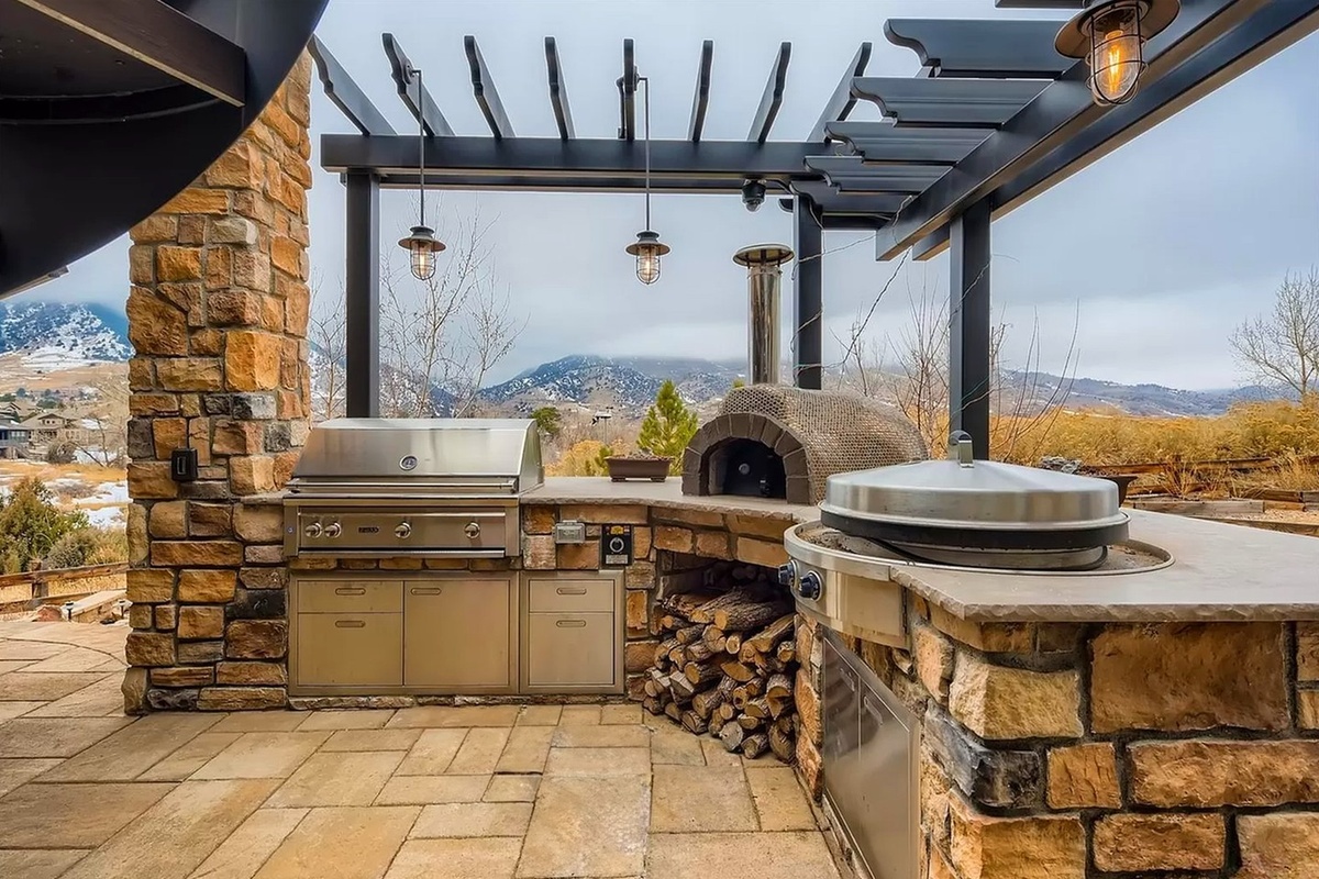 18 Gorgeous Rustic Outdoor Kitchen Ideas - Archeworks