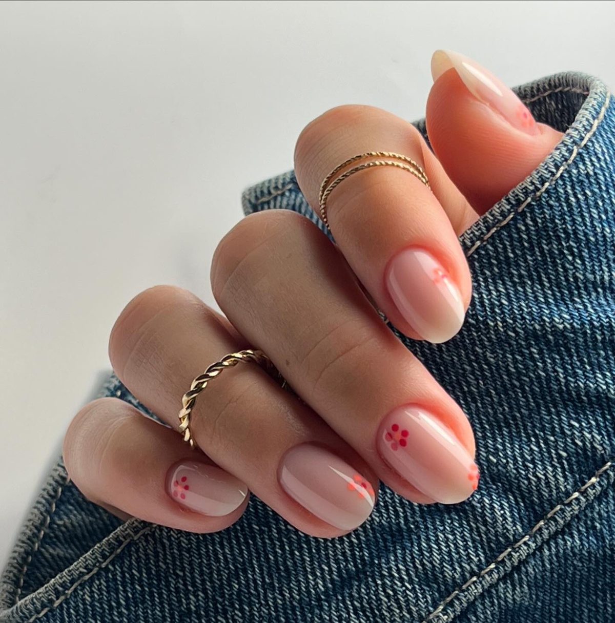 18 Clean and Simple Squoval Nail Ideas for Everyday Elegance - Archeworks