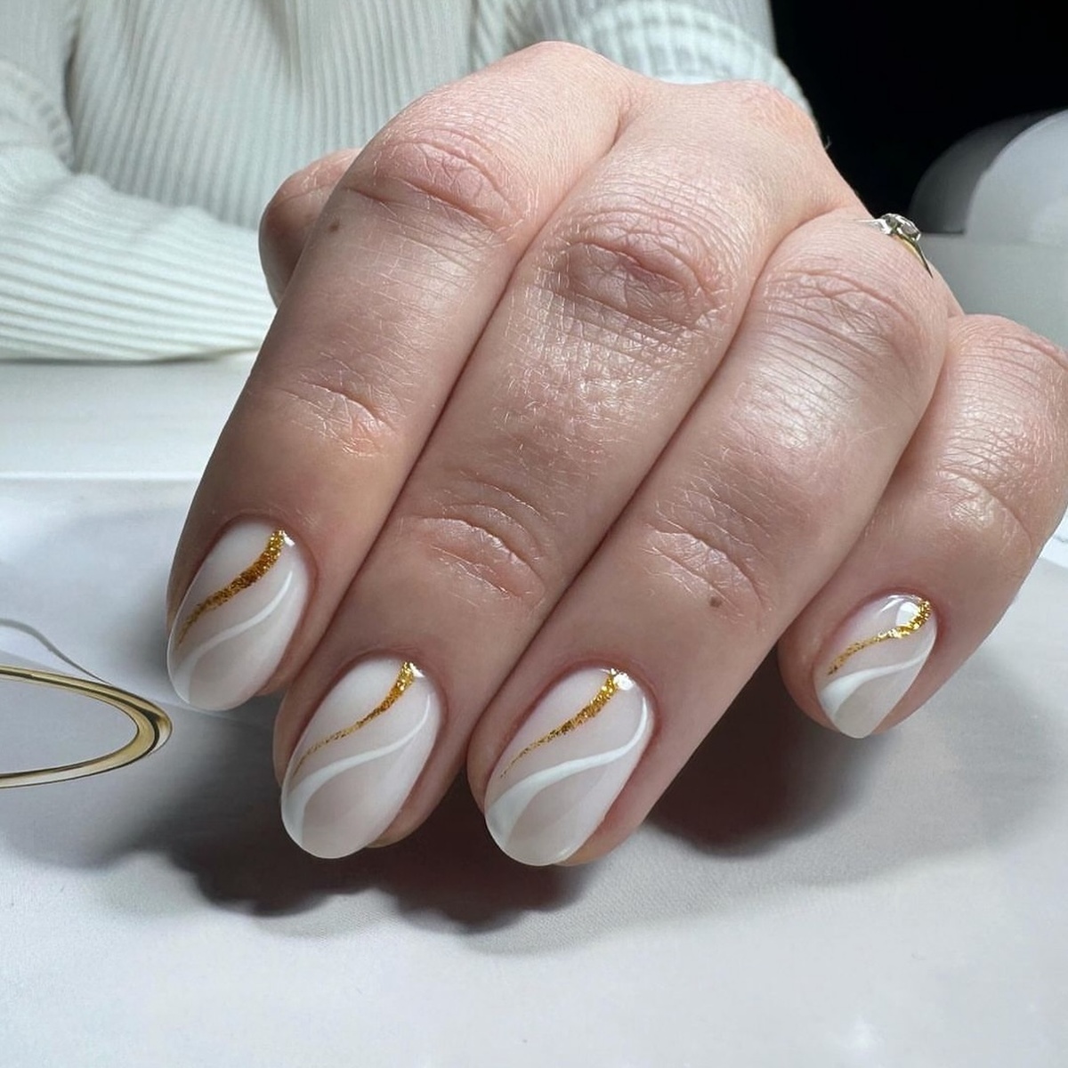 18 Gorgeous Short Round Nail Designs That Impress - Archeworks