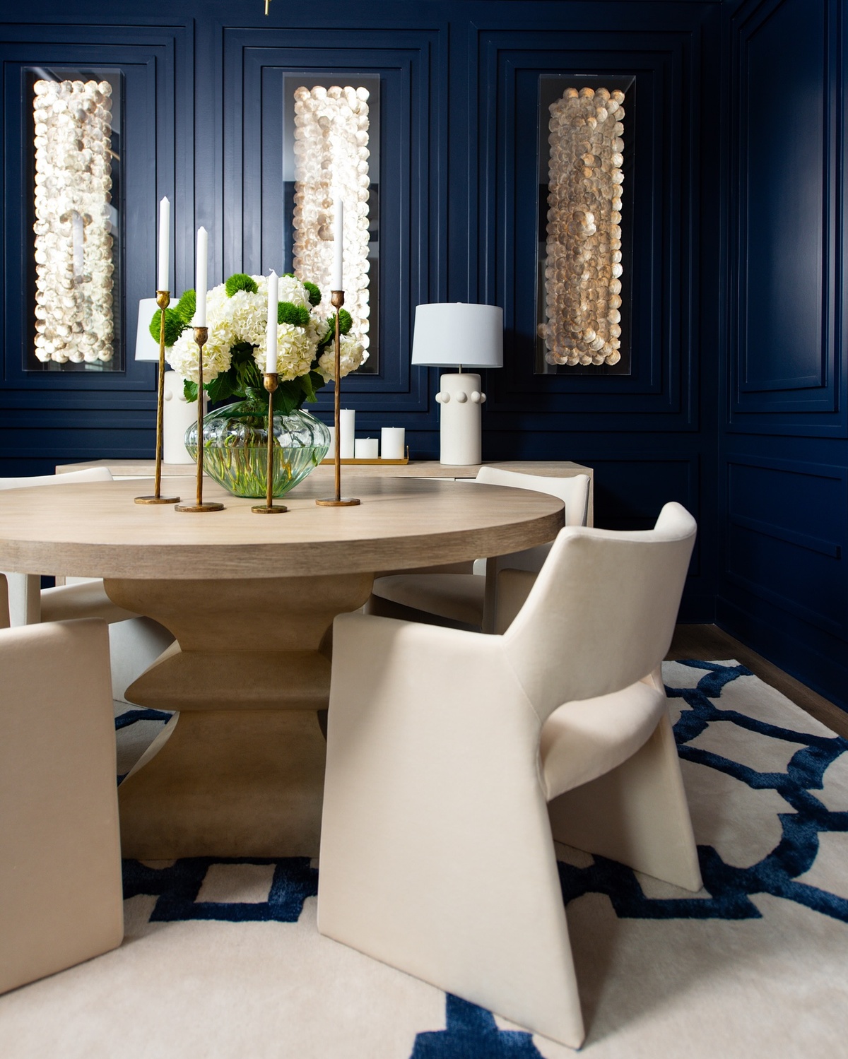 18 Classy Dark Dining Room Inspirations - Archeworks
