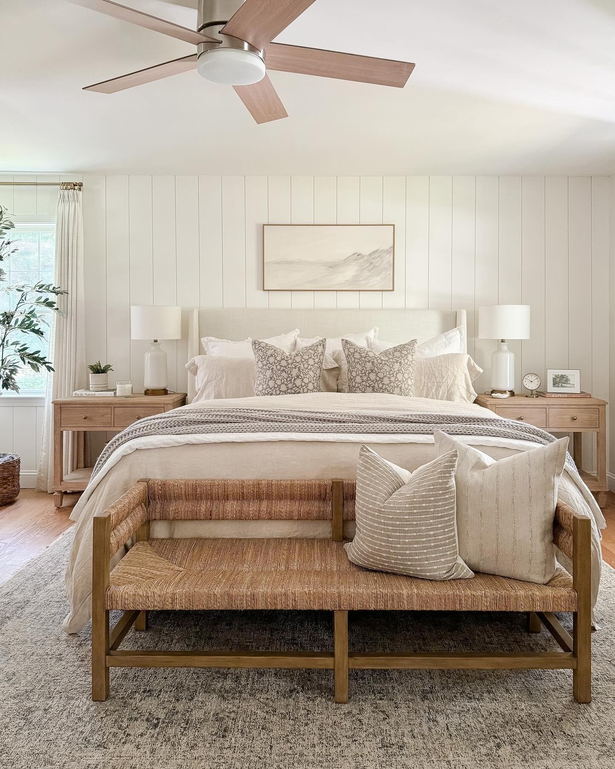 18 Stunning Light Bedroom Color Ideas - Archeworks