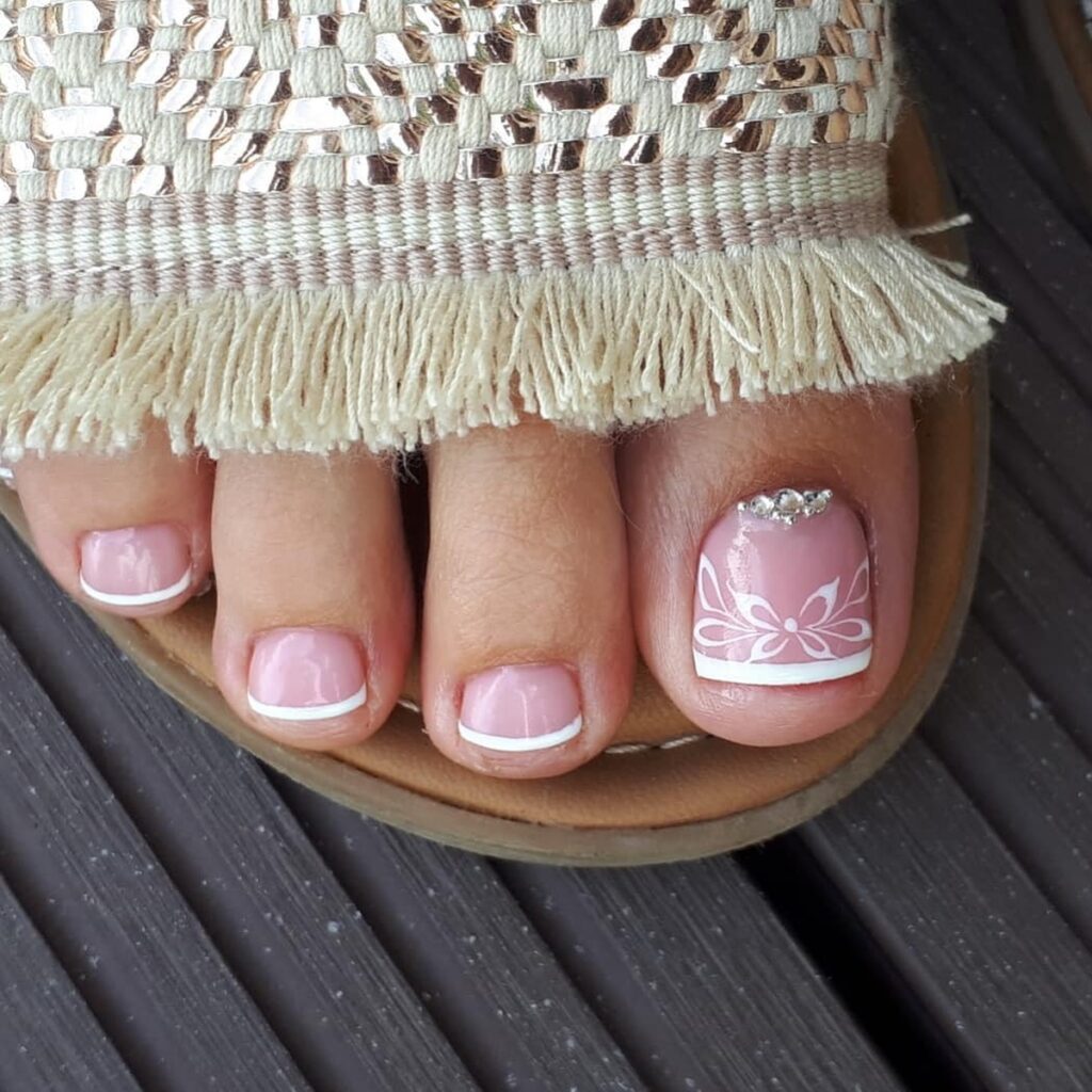 18 Gorgeous Pink Pedicure Ideas to Refresh Your Style - Archeworks