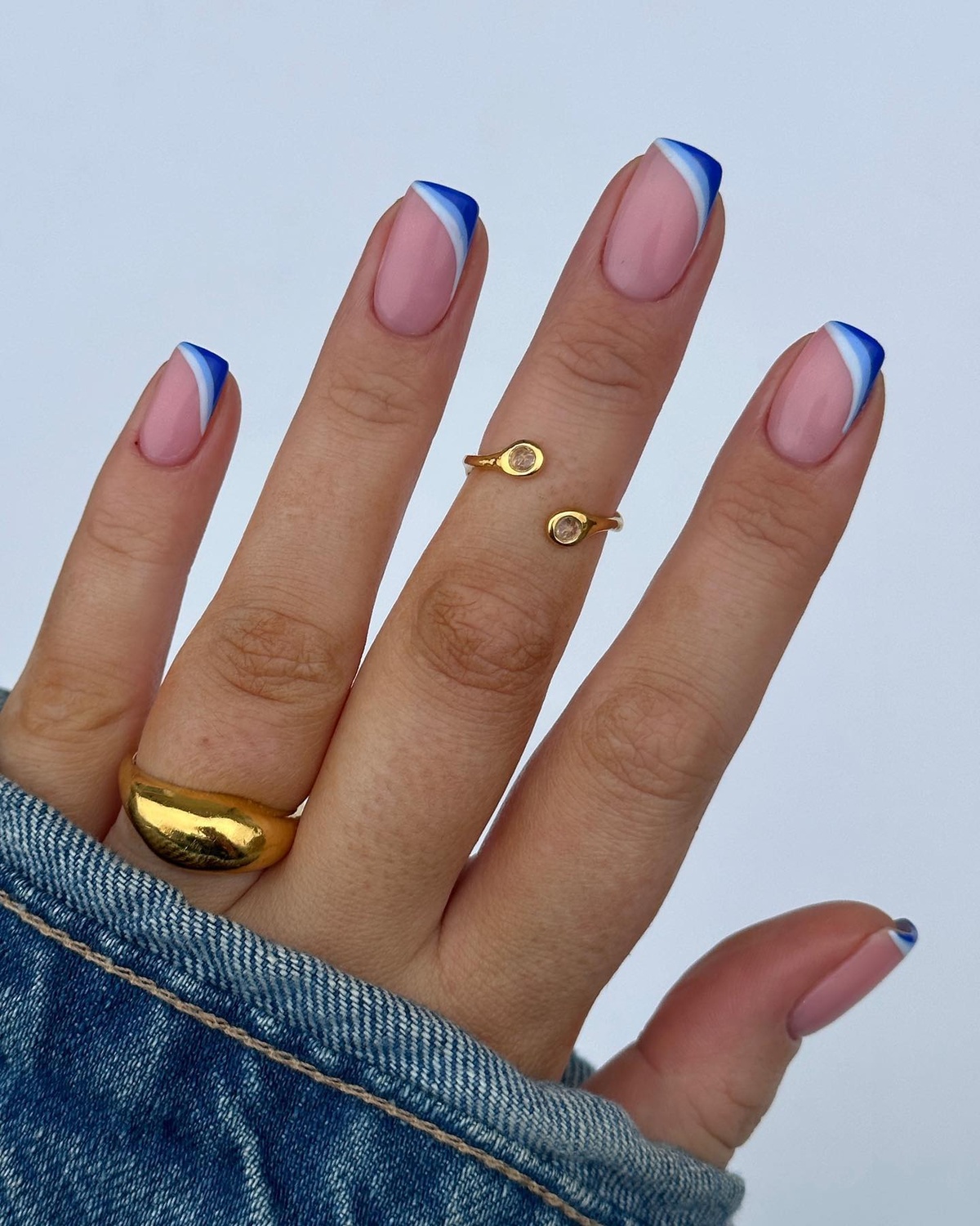 18 Trendy Blue French Nails for a Chic Look - Archeworks
