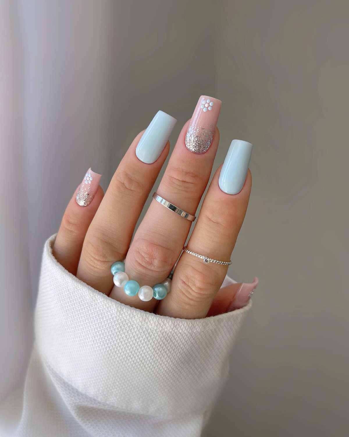 18 Gorgeous Light Blue Nails for Summer - Archeworks