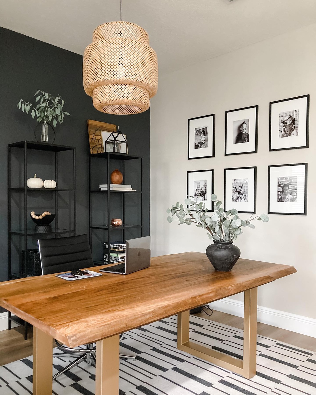 18 Elegant Black Accent Wall Ideas to Elevate Any Room - Archeworks