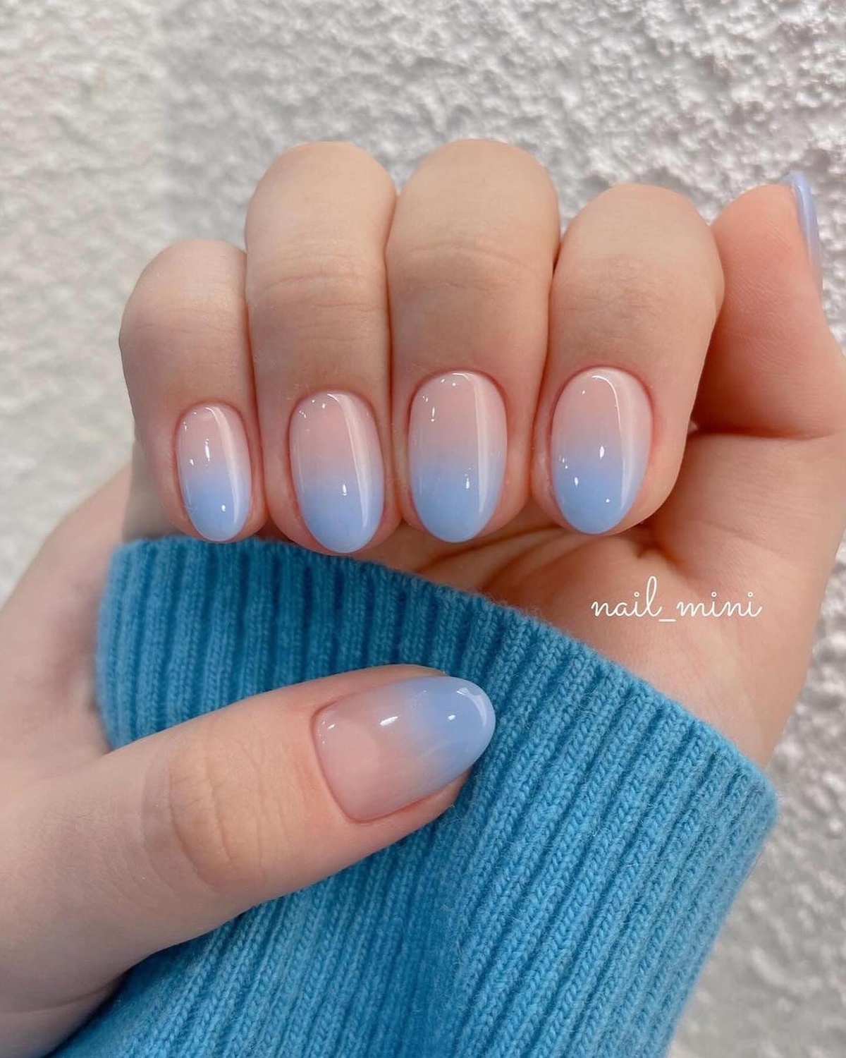 18 Gorgeous Blue Ombre Nails That Demand Attention - Archeworks